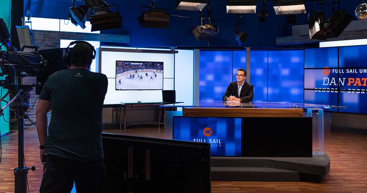 Course Spotlight: Introduction to Sportscasting - The Hub