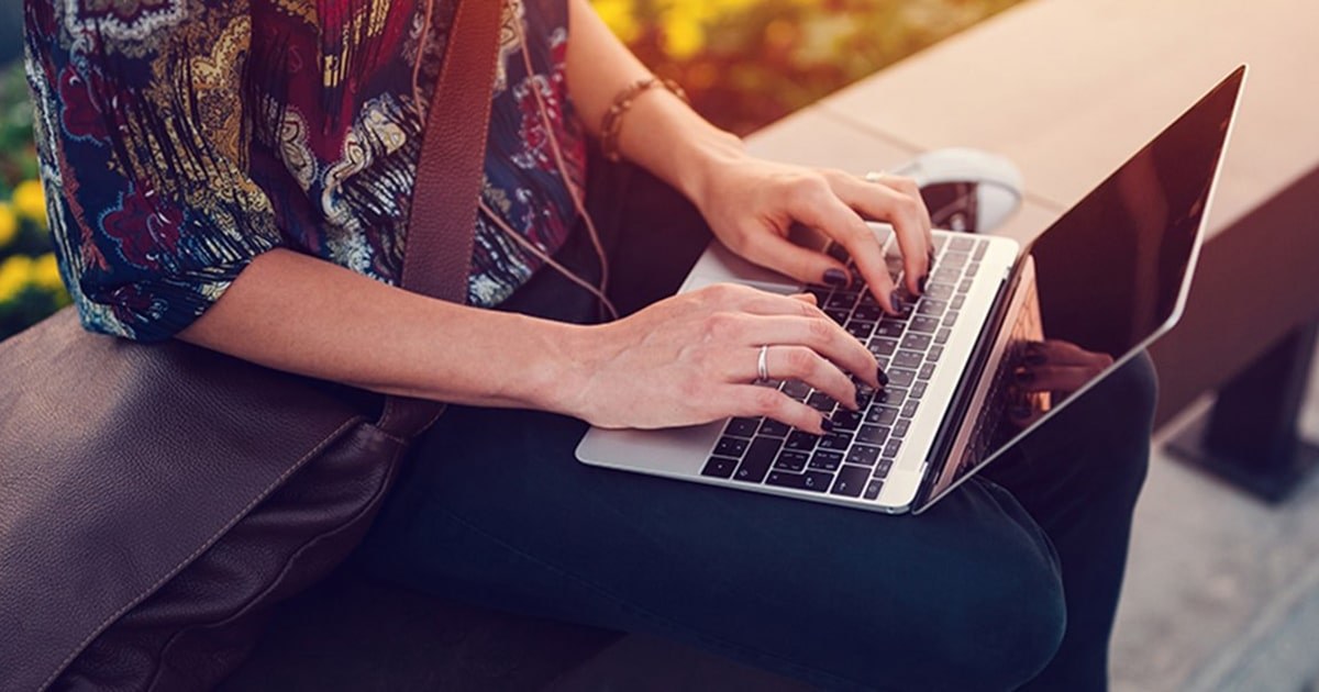 Online vs. Campus Learning: Which Is Right for You? - The Hub