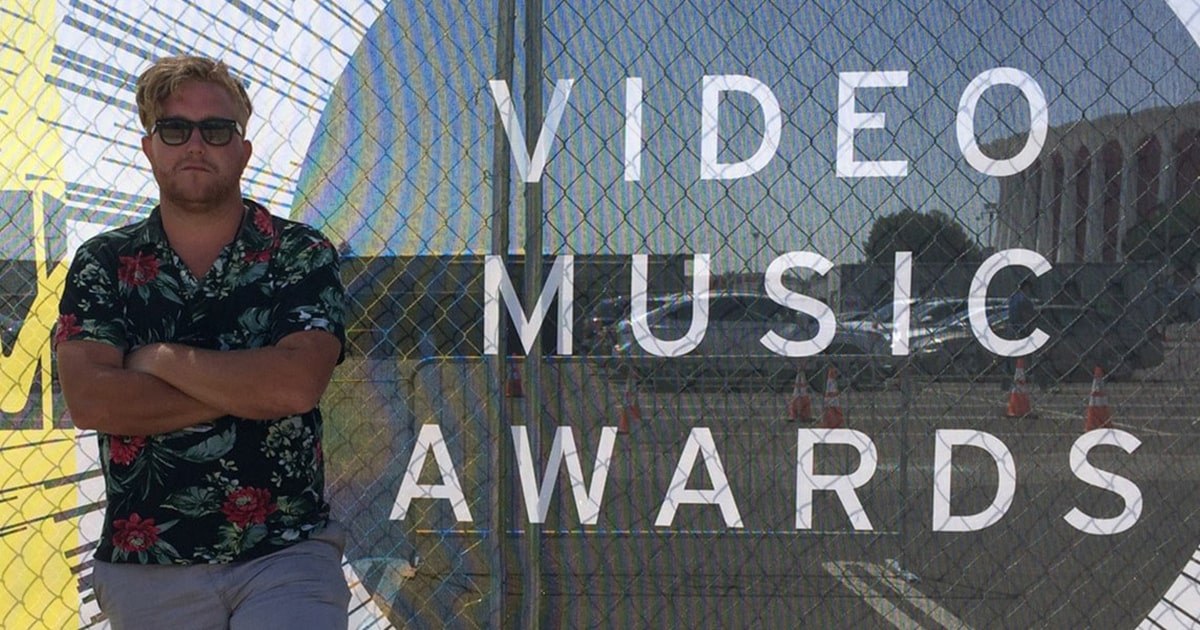Grad Sean Englert on the 2014 MTV VMAs - The Hub