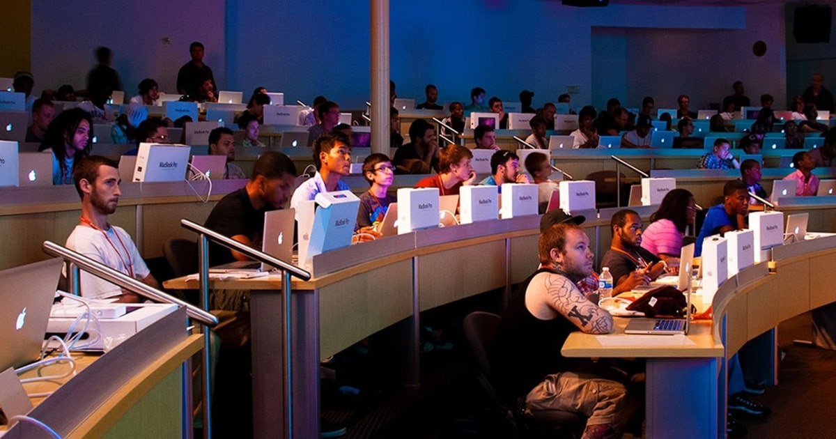 What to Expect at Full Sail Orientation Week - The Hub